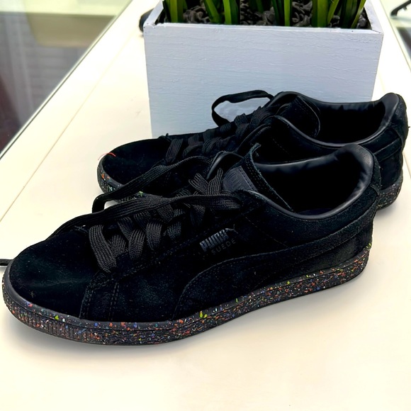 Puma | Shoes | Puma Suede Classic Paint Splatter Sole | Poshmark